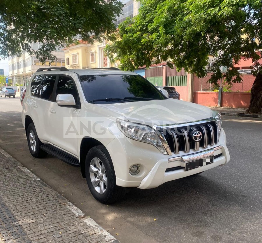 Toyota Land Cruiser Prado 2015 (Gasolina) - Angocarro