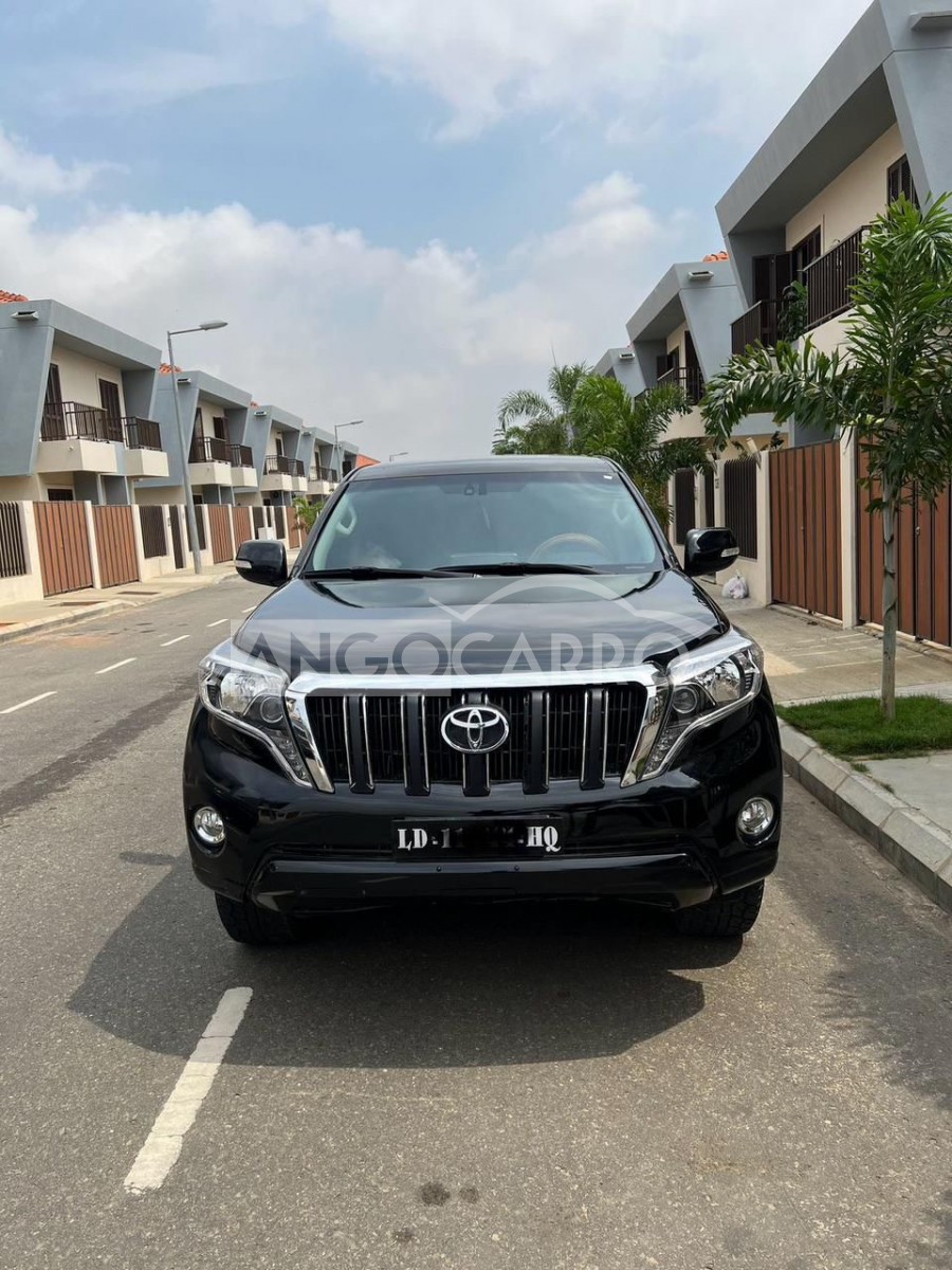 Toyota Land Cruiser Prado 2019 (Gasolina) - Angocarro