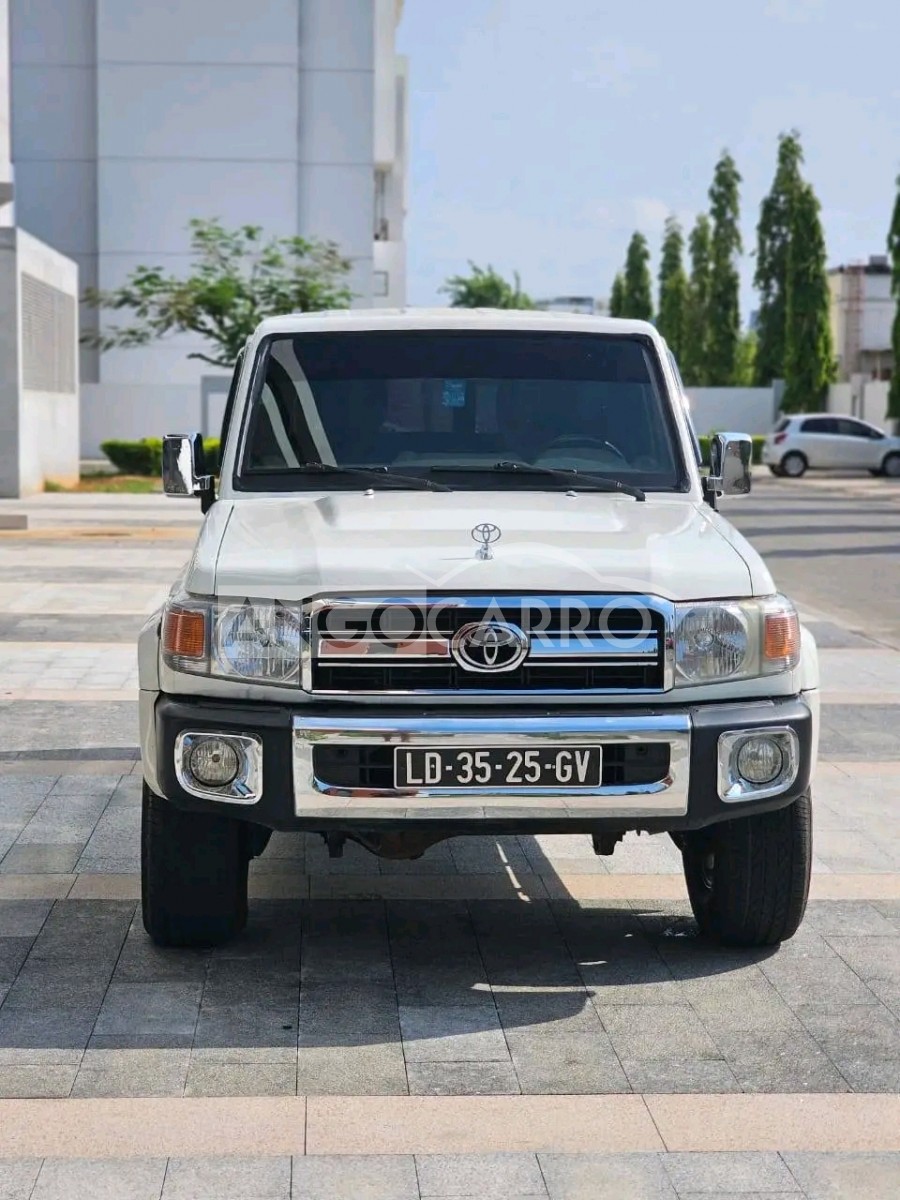 Toyota LX 10 2016 (Gasolina) - Angocarro