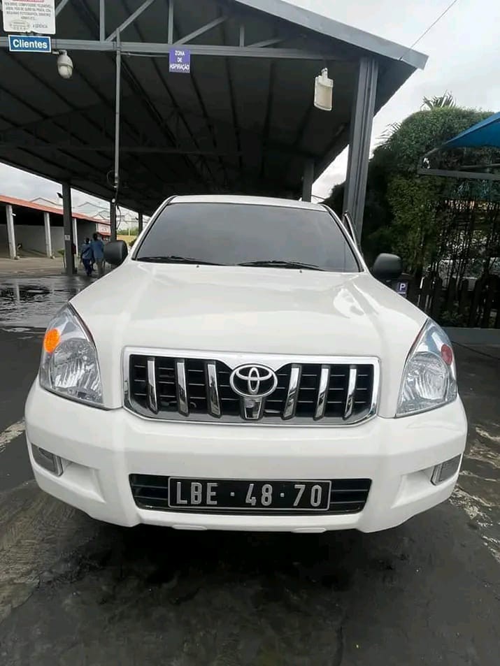 Toyota Prado 2010 (Diesel) - Angocarro