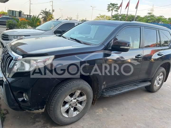 Toyota Prado 2015 (Gasolina) - Angocarro