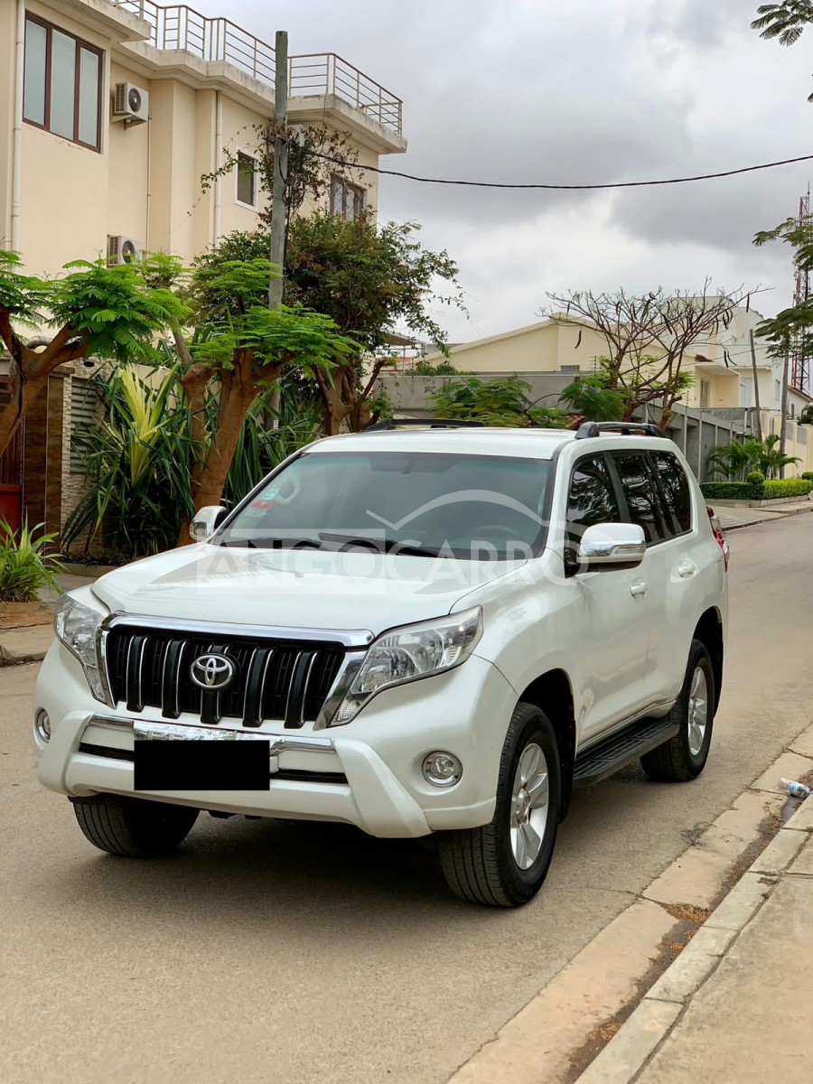 Toyota Prado 2020 (Gasolina) - Angocarro