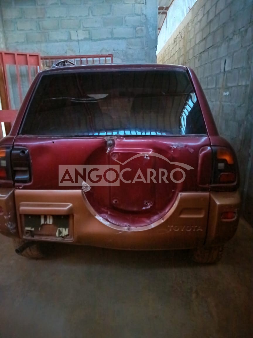 Toyota RAV4 1996 (Gasolina) - Angocarro