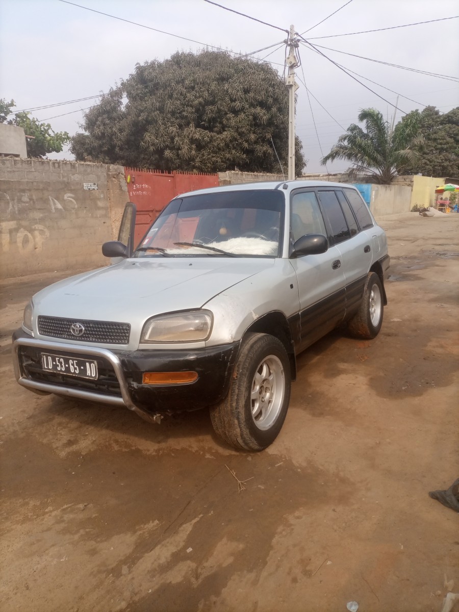 Toyota RAV4 1997 (Gasolina) - Angocarro