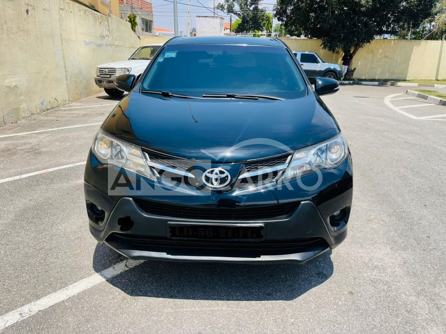 Toyota RAV4 2014 (Gasolina) - Angocarro