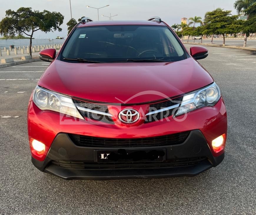 Toyota RAV4 2015 (Gasolina) - Angocarro