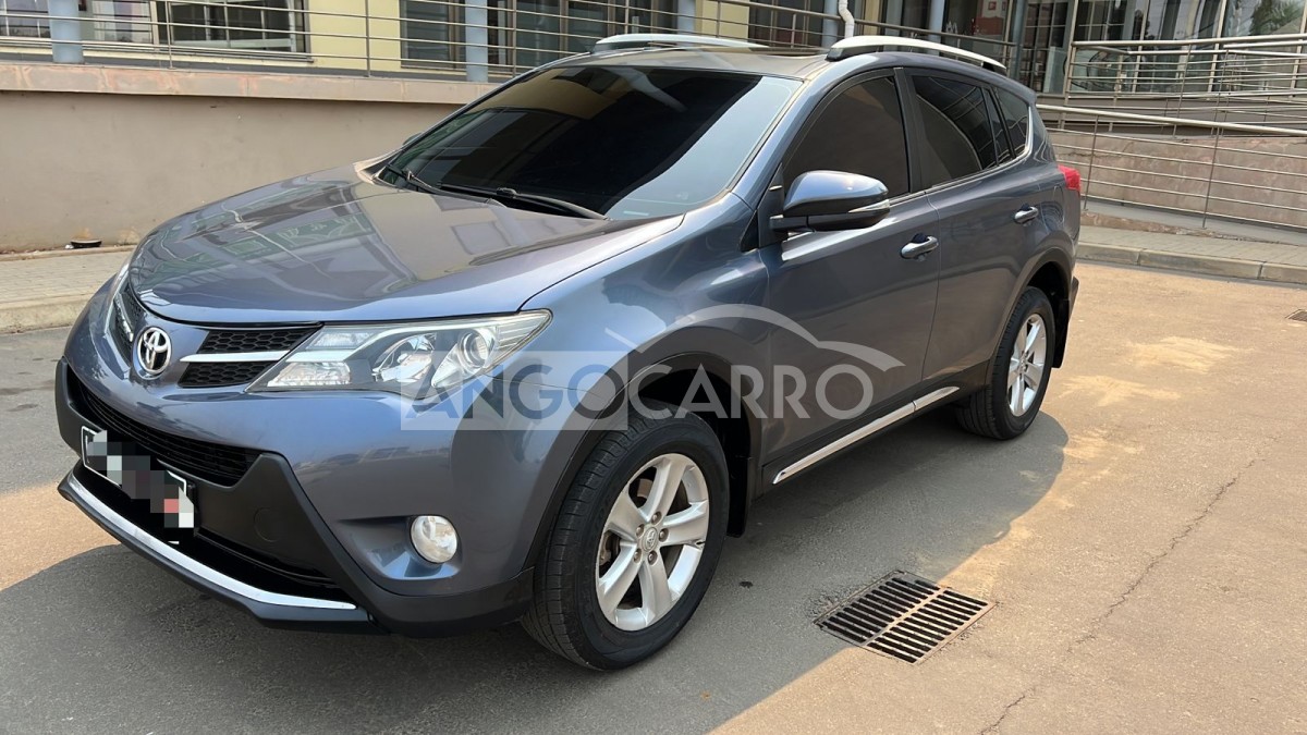 Toyota RAV4 2015 (Gasolina) - Angocarro
