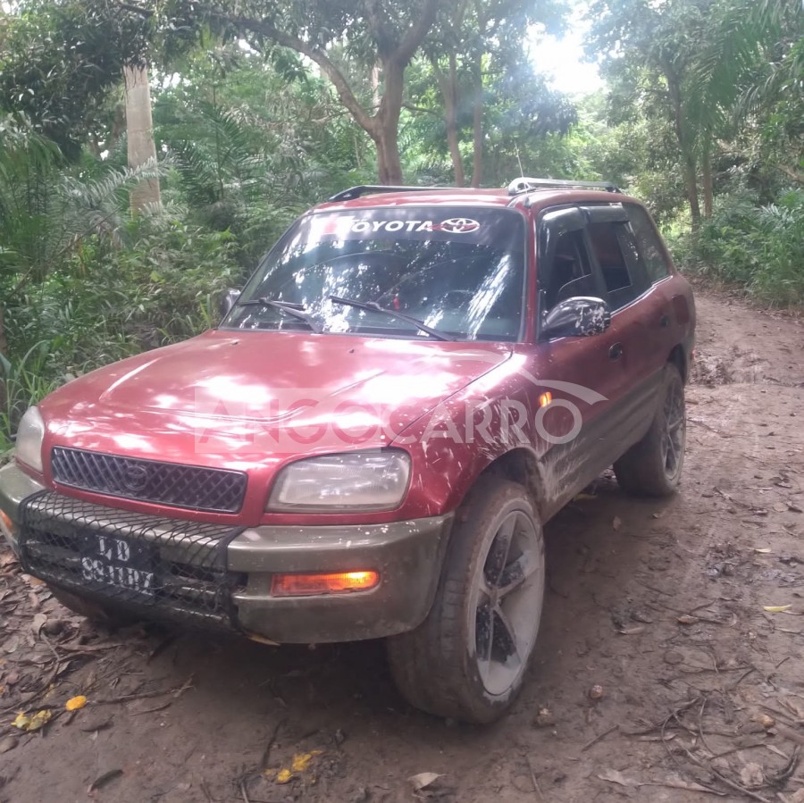 Toyota RAV4 J 2000 (Gasolina) - Angocarro