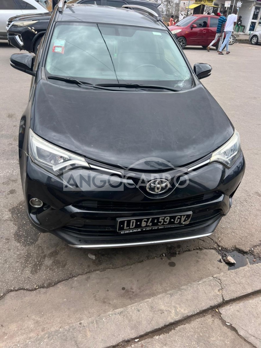 Toyota RAV4 J 2015 (Gasolina) - Angocarro