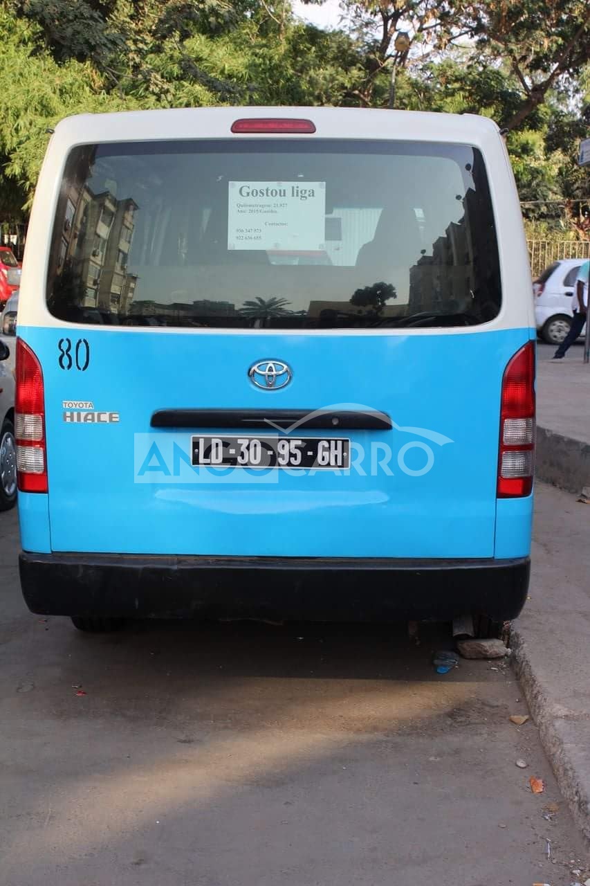 Toyota Hiace 2015 (Diesel) - Angocarro