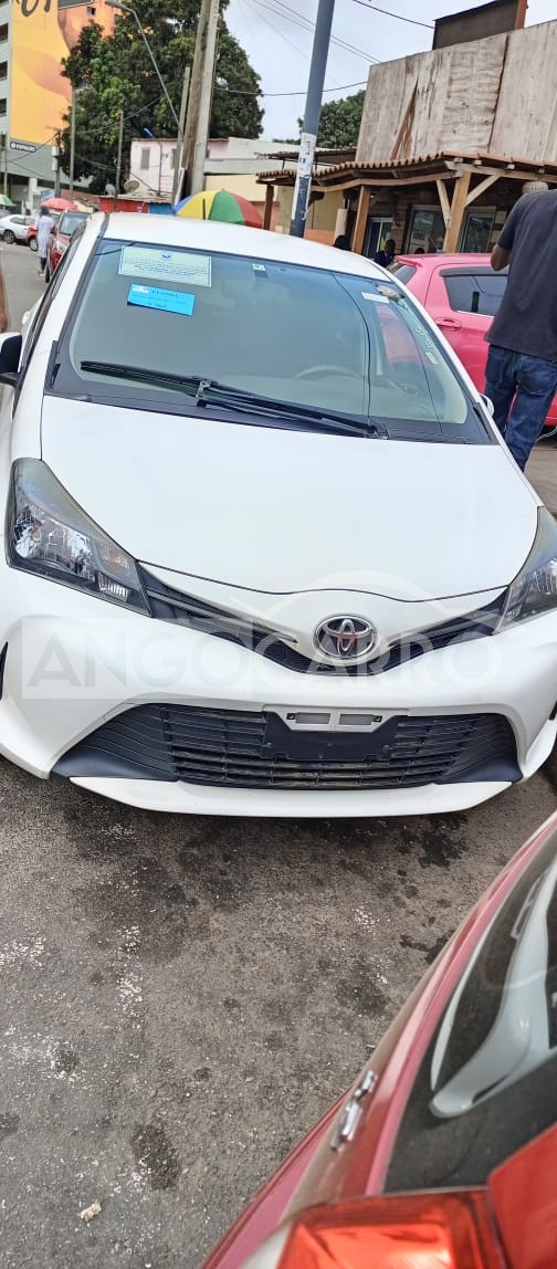 Toyota Yaris 2012 (Gasolina) - Angocarro