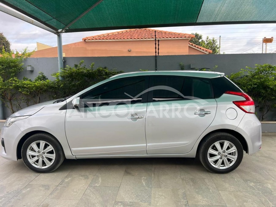 Toyota Yaris 2014 (Gasolina) - Angocarro
