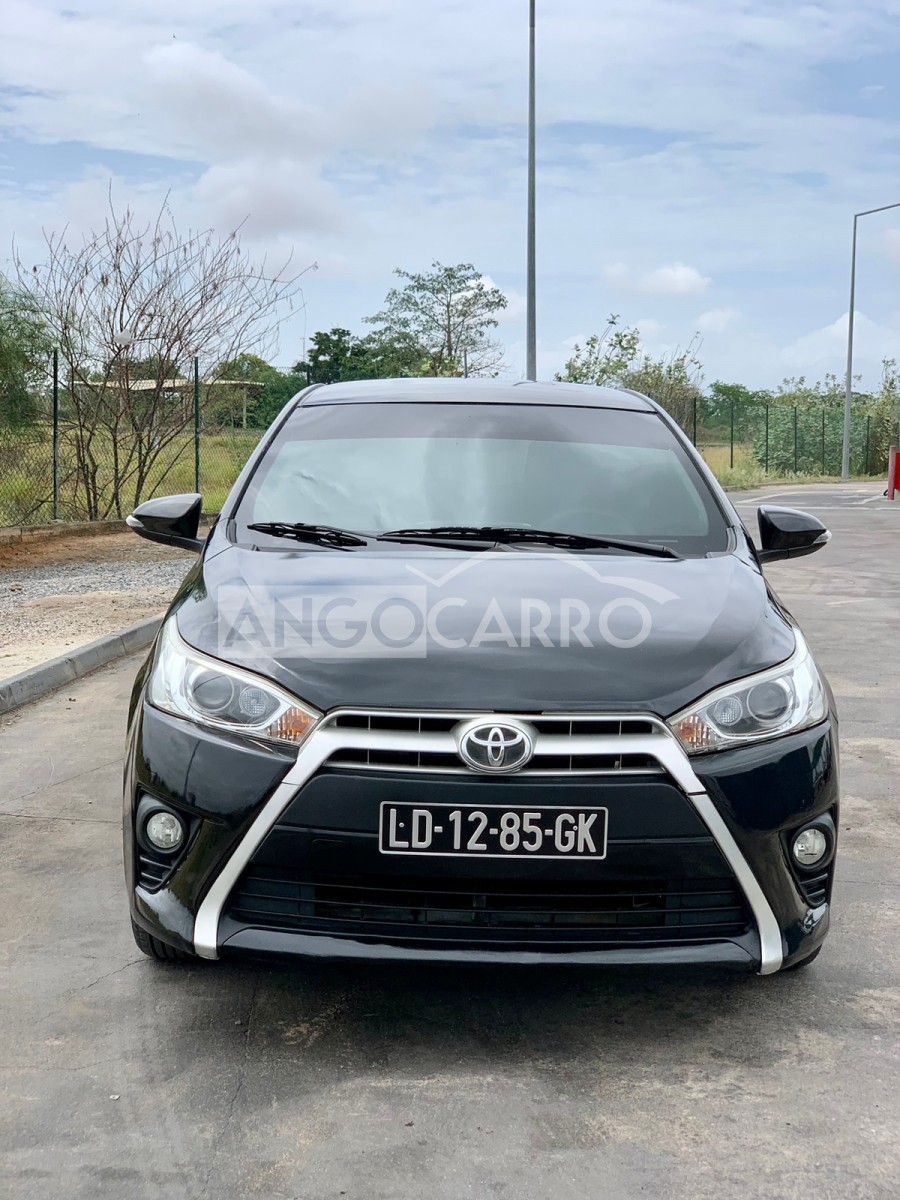 Toyota Yaris 2015 (Gasolina) - Angocarro