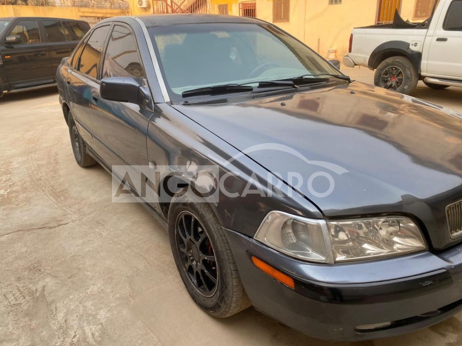 Volvo S40 2012 (Gasolina) - Angocarro