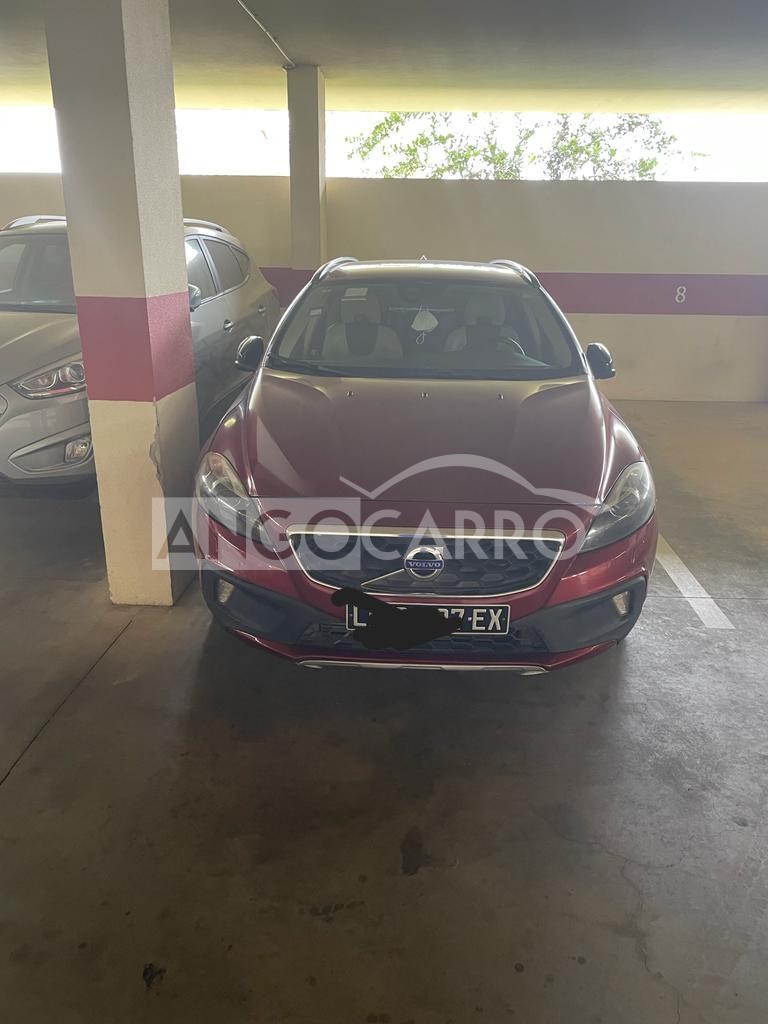 Volvo V40 2015 (Gasolina) - Angocarro